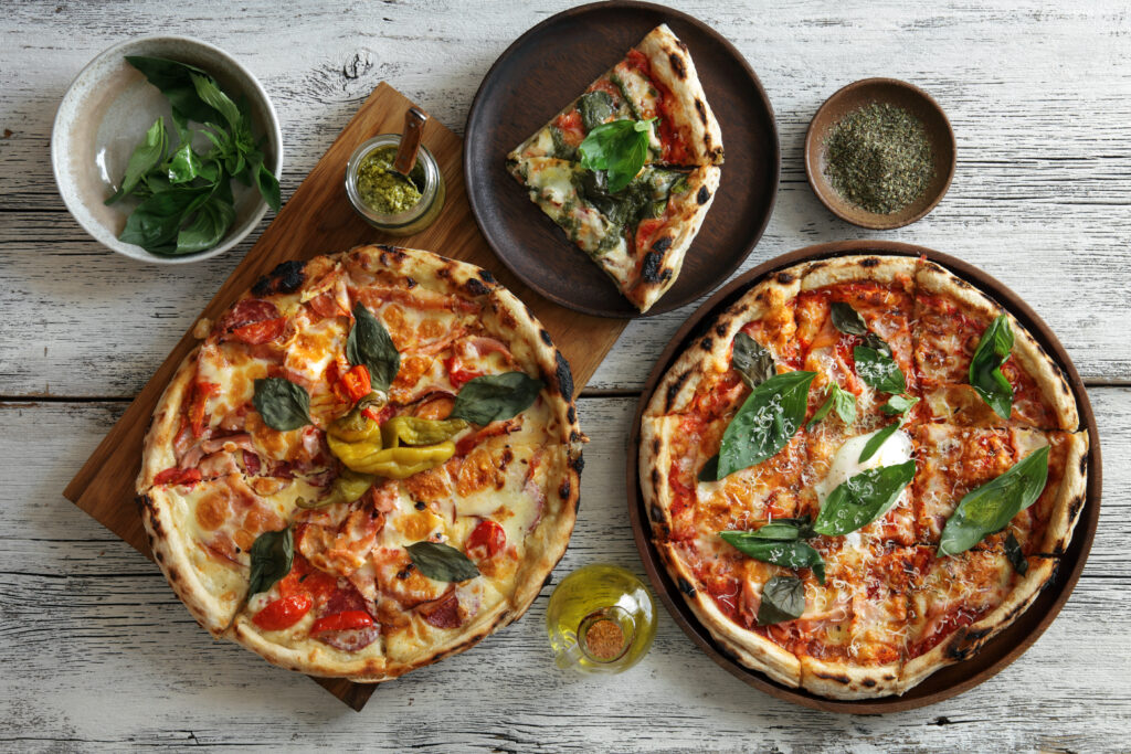 2 Pizzas Deal R165 | Café V